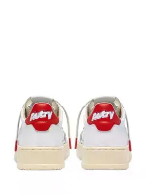 AUTRY Medalist Leather Sneakers - White