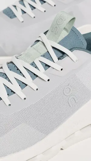 On Cloudnova Form 2 Sneakers - Wolf/tide