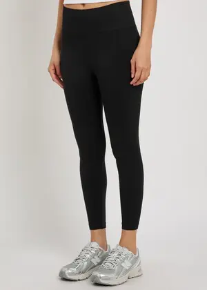 Spanx Ribbed Sculpting Knit Cropped Leggings