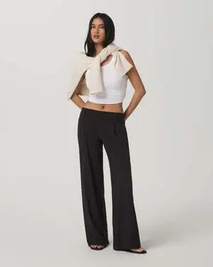 Vuori Villa Wideleg Trouser Shorts - Black