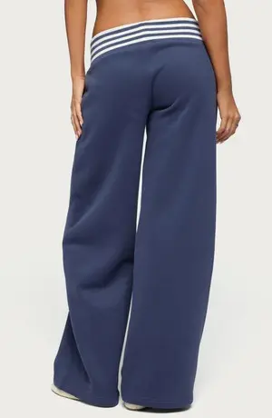 EDIKTED Eloura Stripe Waist Low Rise Sweatpants - Navy
