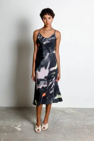 UNTITLED IN MOTION Noir Print Midi Slipdress