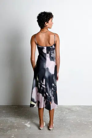 UNTITLED IN MOTION Noir Print Midi Slipdress