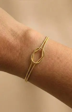 MINT & LILY Dainty Knot Bracelet - Silver
