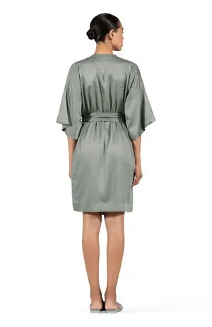 TOGAS Naomi Short Woman's Bathrobe - Green