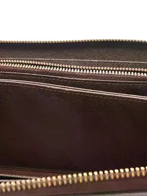 LOUIS VUITTON 2013 Zippy Wallet - Brown
