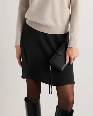 Quince Italian Leather Phone Bi-fold Wristlet - Black