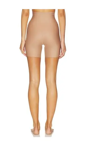 SKIMS Body Cs Mid Rise Short - Sienna