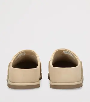 UGG Suede Otzo Clogs - Beige