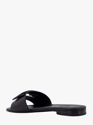 Fendi Leather Baguette - Black