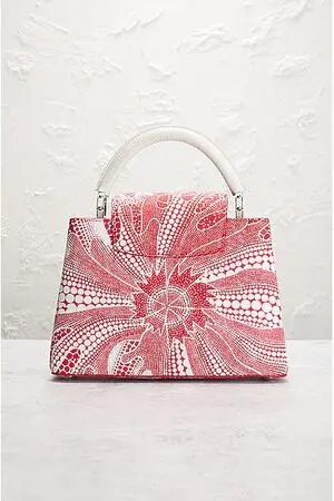 LOUIS VUITTON Capucines Mm Handbag - Red