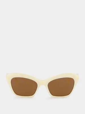 Valentino Garavani Dauphin Sunglasses In Recycled Acetate - Cream