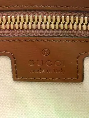 Gucci Gg Supreme Retro Interlocking G Messenger Bag - Neutrals