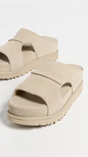 UGG Goldenstar Hi Cutout Slide - Sand