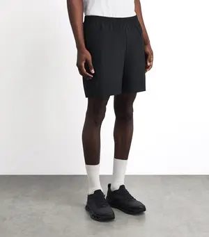 On Focus Shorts - Black