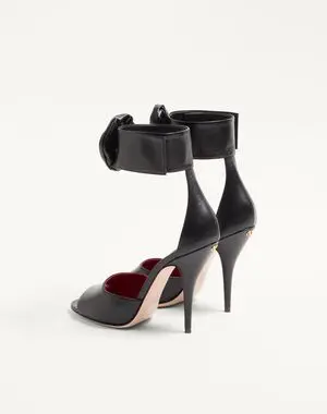Valentino Garavani Drip Rose Kidskin Sandal With Crystals 105mm - Black