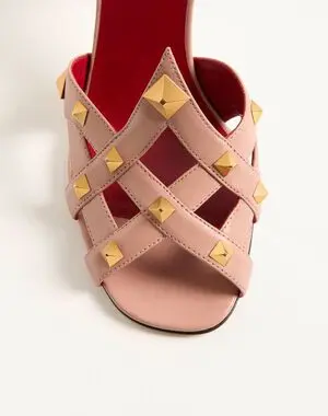 Valentino Garavani Studded Kidskin Sandal - Pink