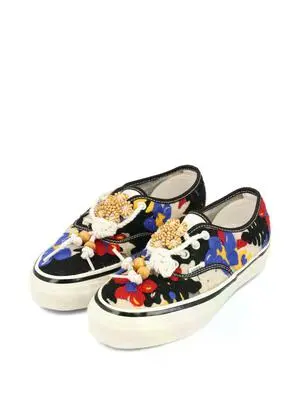 VANS Premium Authentic Sneakers - Black