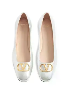 Valentino Garavani Vlogo Signature Ballerina Flats In Laminated Nappa Leather - Silver