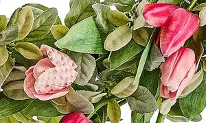 MACKENZIE-CHILDS Rosy Check Tulip 28-inch Wreath