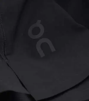 On Focus Shorts