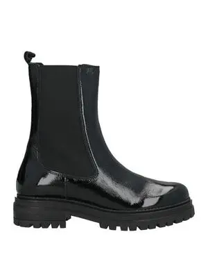 Pull-On Ankle Boots