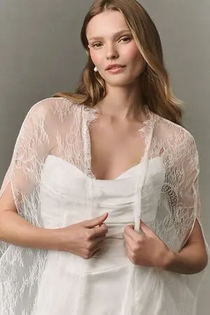 GEISHA DESIGNS Drama Lace Maxi Cape