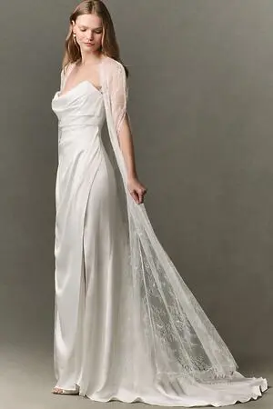 GEISHA DESIGNS Drama Lace Maxi Cape