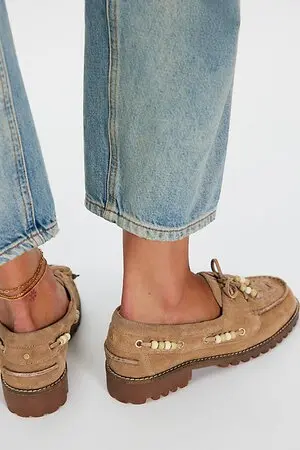 BRONX Suede Boat Shoes With Beaded Lacing And Lug Sole - Natural