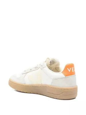 VEJA Lace-up Sneakers - Neutrals