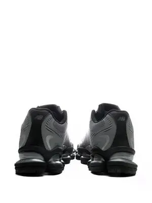 NEW BALANCE Abzorb 2000 Sneakers - Grey