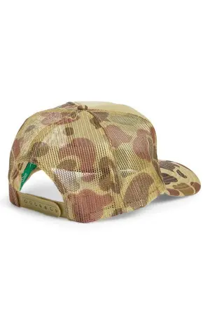 FRIDAY FEELIN’ Trucker Hat