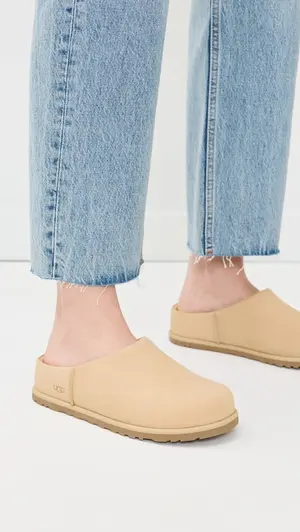 UGG Otzo Clogs - Mustard Seed