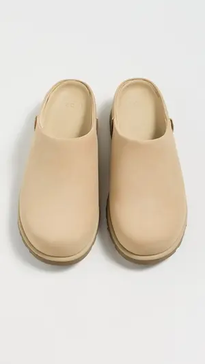 UGG Otzo Clogs - Mustard Seed