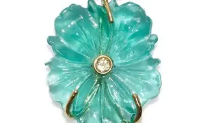 LIZZIE FORTUNATO New Bloom Pendant Necklace