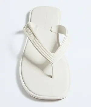 Bottega Veneta Sampieri Thong - Alabaster