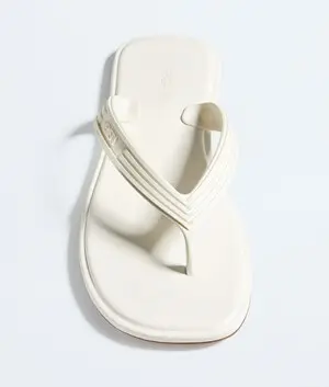 Bottega Veneta Sampieri Flat Thong - Alabaster