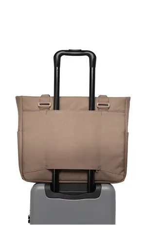 Herschel Supply Co. Kaslo 23-liter Tech Tote - Light Brown