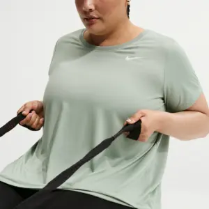 Nike Dri-fit Relaxed Fit T-shirt - Green