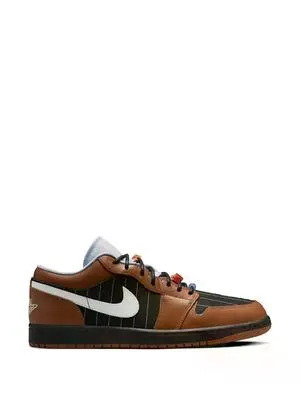 JORDAN Air 1 Low Top Sneakers