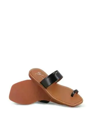 GIUSEPPE ZANOTTI Toe-strap Flat Sandals - Black