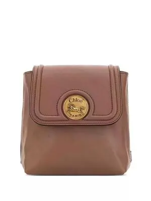 Chloé Leather Backpack With Logo Plaque - Brown