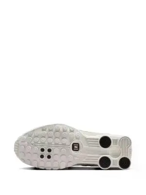 Nike Shox R4 Sneakers - White