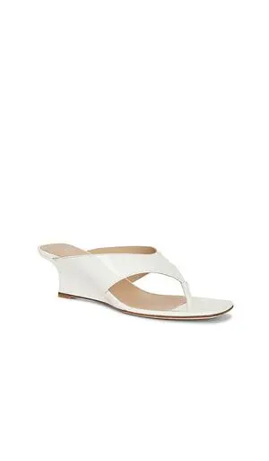 STUART WEITZMAN Vinnie Wedge Thong Sandal 50 - Blanco