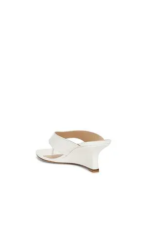 STUART WEITZMAN Vinnie Wedge Thong Sandal 50 - Blanco
