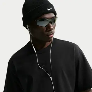 Nike Sportswear Premium Essentials T-shirt - Black
