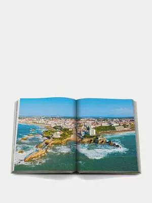 Assouline Biarritz Basque - Multicolour