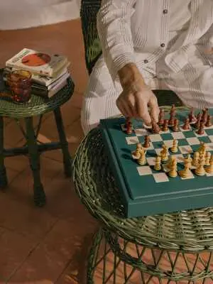 Hector Saxe Paris Avocado Buffalo Chess Box - Green