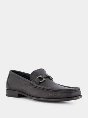 FERRAGAMO Gancini Leather Moccasin - Black