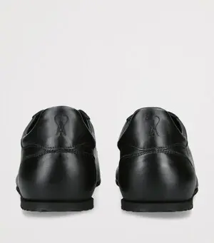 AMI Paris Leather Step Sneakers - Black